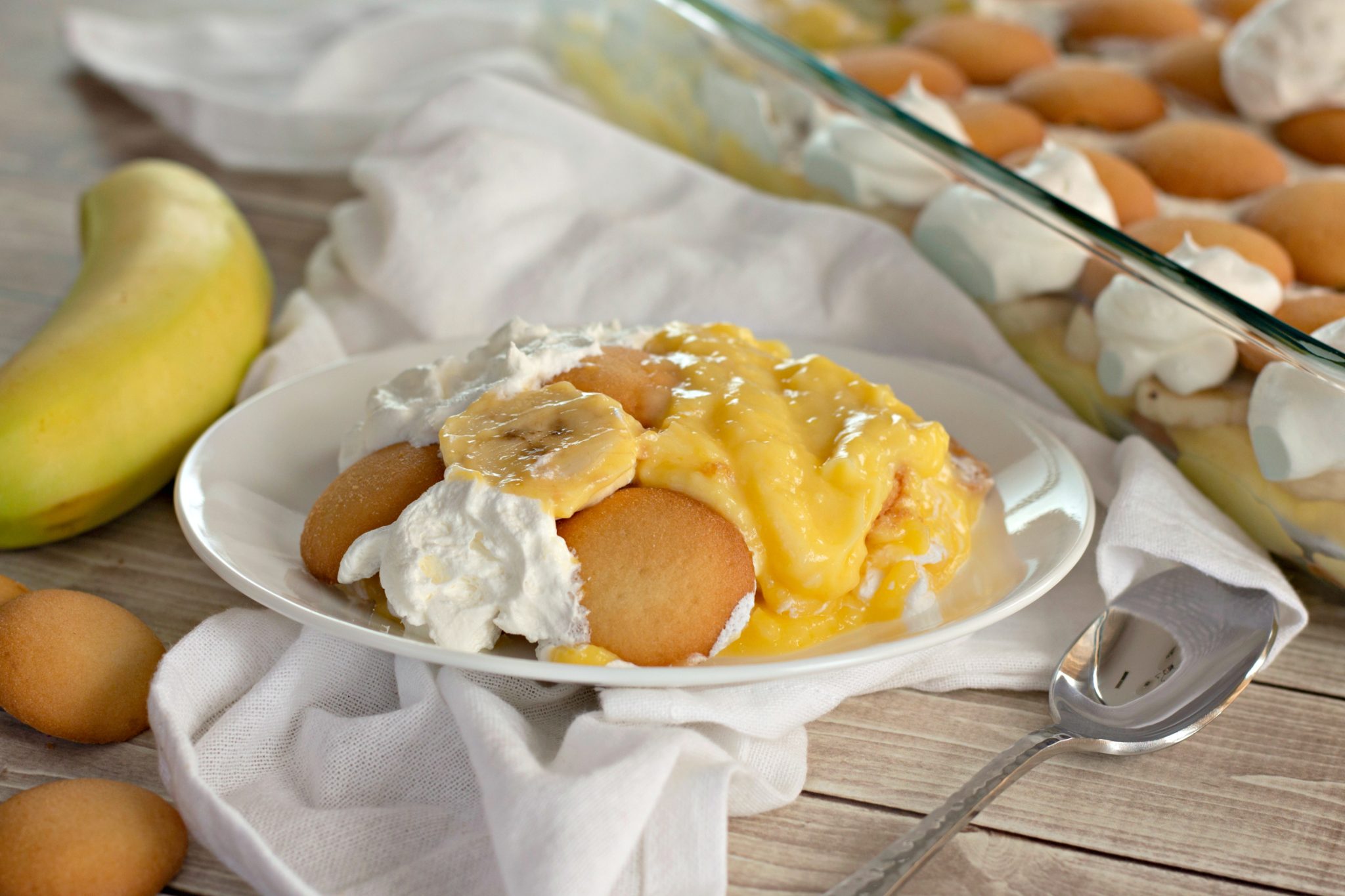 The BEST Banana Pudding Recipe - Mixin Mamas