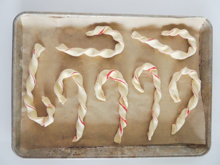 Puff Pastry Candy Cane - Mixin Mamas