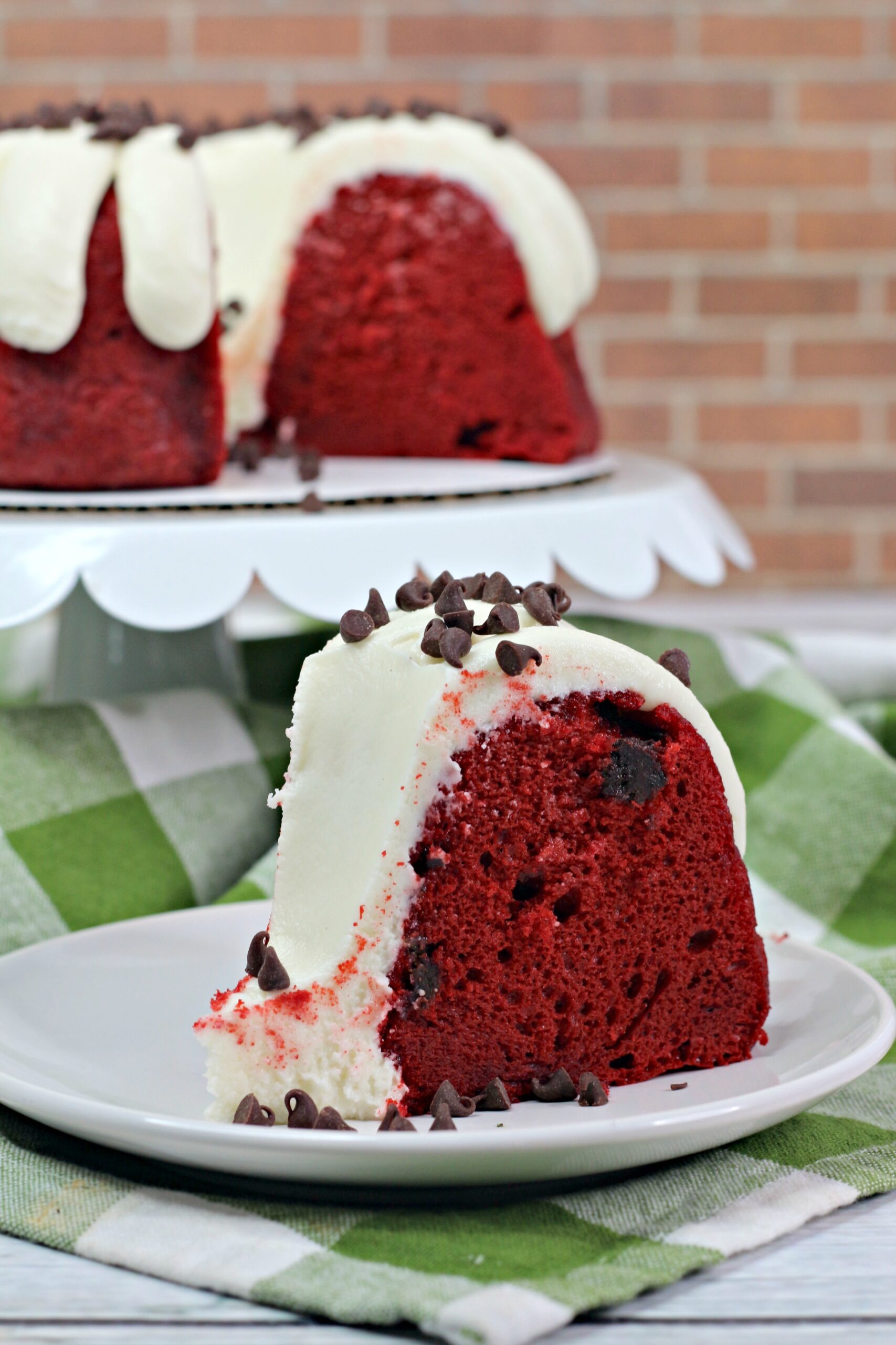 Red Velvet Bundt Cake - Mixin Mamas